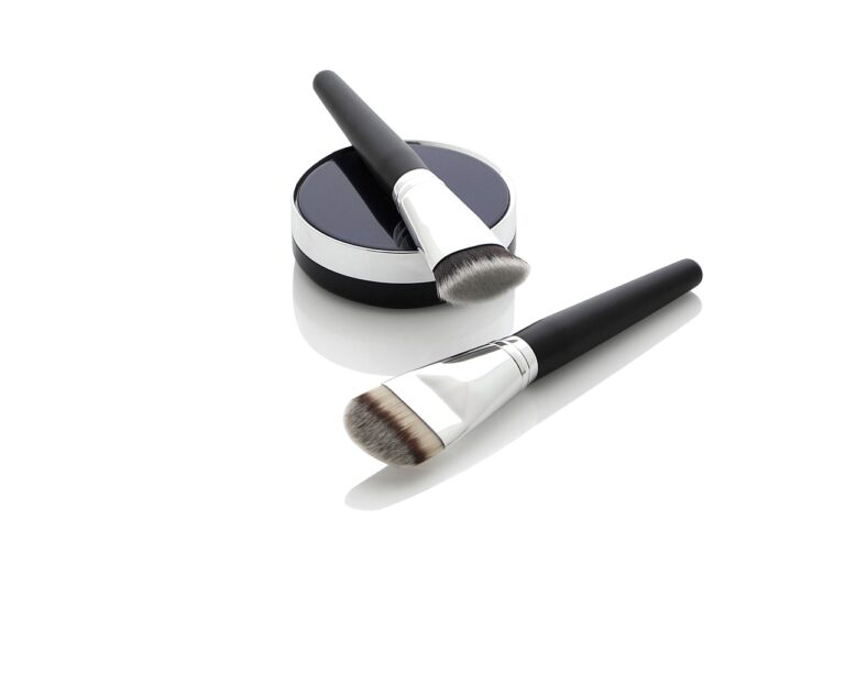 The Radiant Goddess Sól in Norse Mythology – Fate Lines